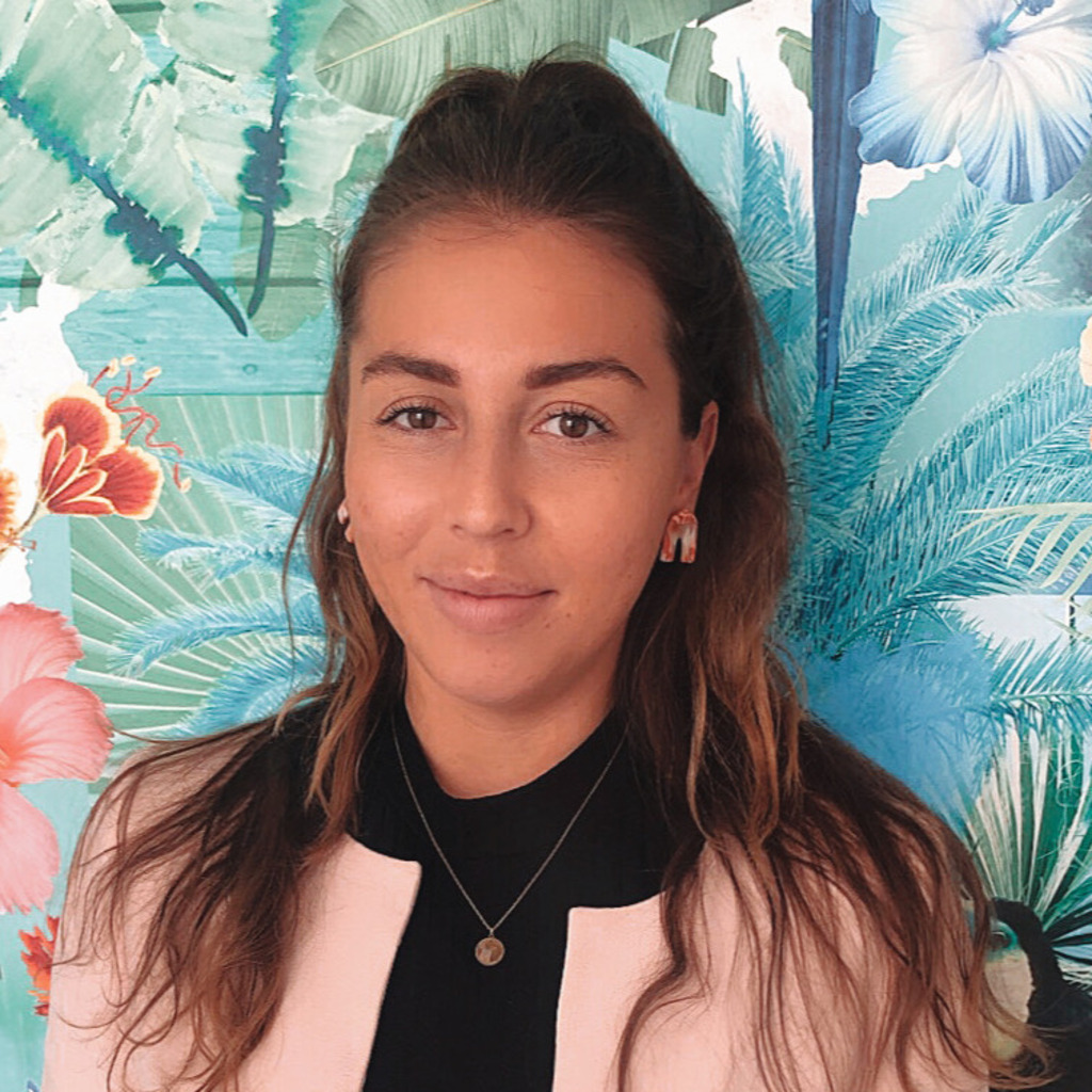 Julia Spivak Social Media Marketing Manager Asterimedia XING julia-spivak-social-media-marketing-manager-asterimedia-xing