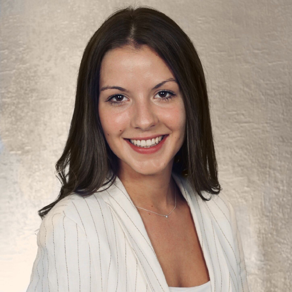 Alexandra Loh - Immobilienmakler - PlanetHome Group GmbH | XING