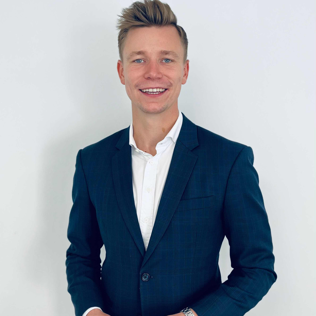 Marius Väth - Inhaber - Allianz Czeschner und Schwabe Inhaber Marius ...