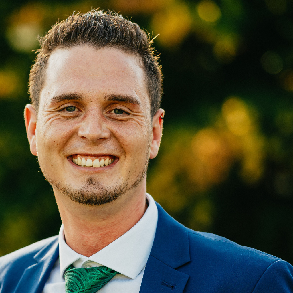 Michael Becker - Team Lead Sales B2B / Strategic Account Manager ...