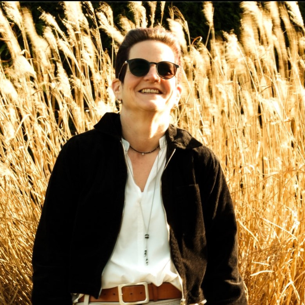 Stefanie Jeschke - Leiterin Finanzbuchhaltung - WEWO Schrauben ...