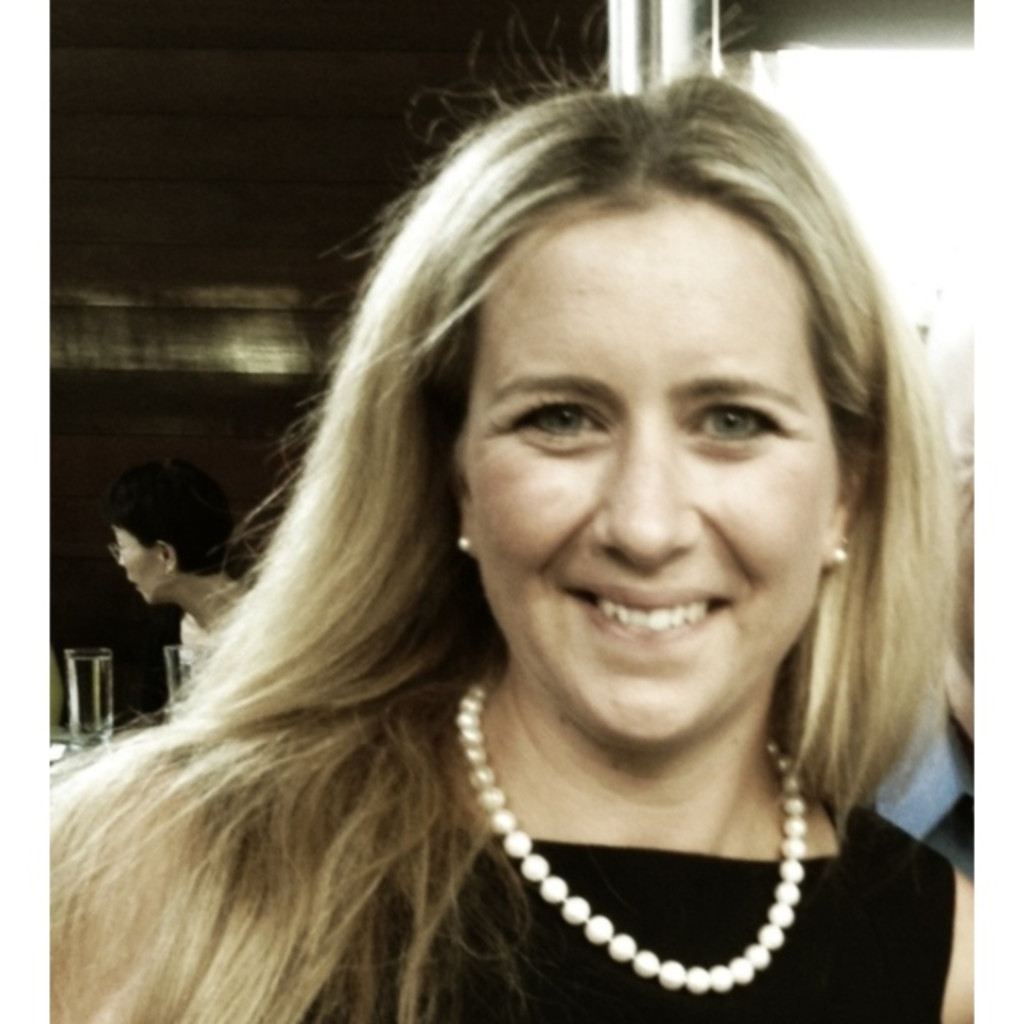 Dora Simon - Vice President - Bank of America, Global Commercial ...