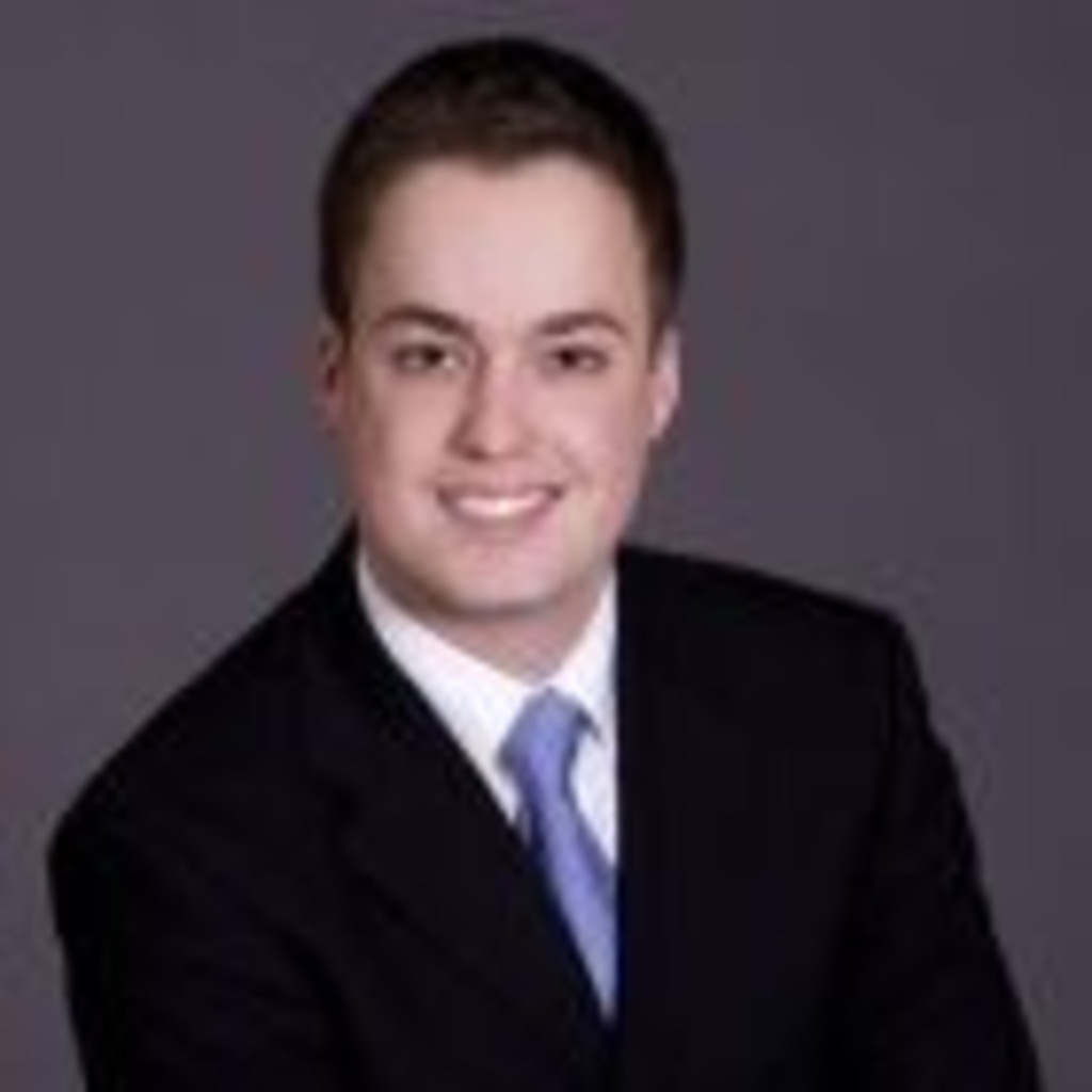 Christopher Amador - International Affairs and Governance - Universität ...