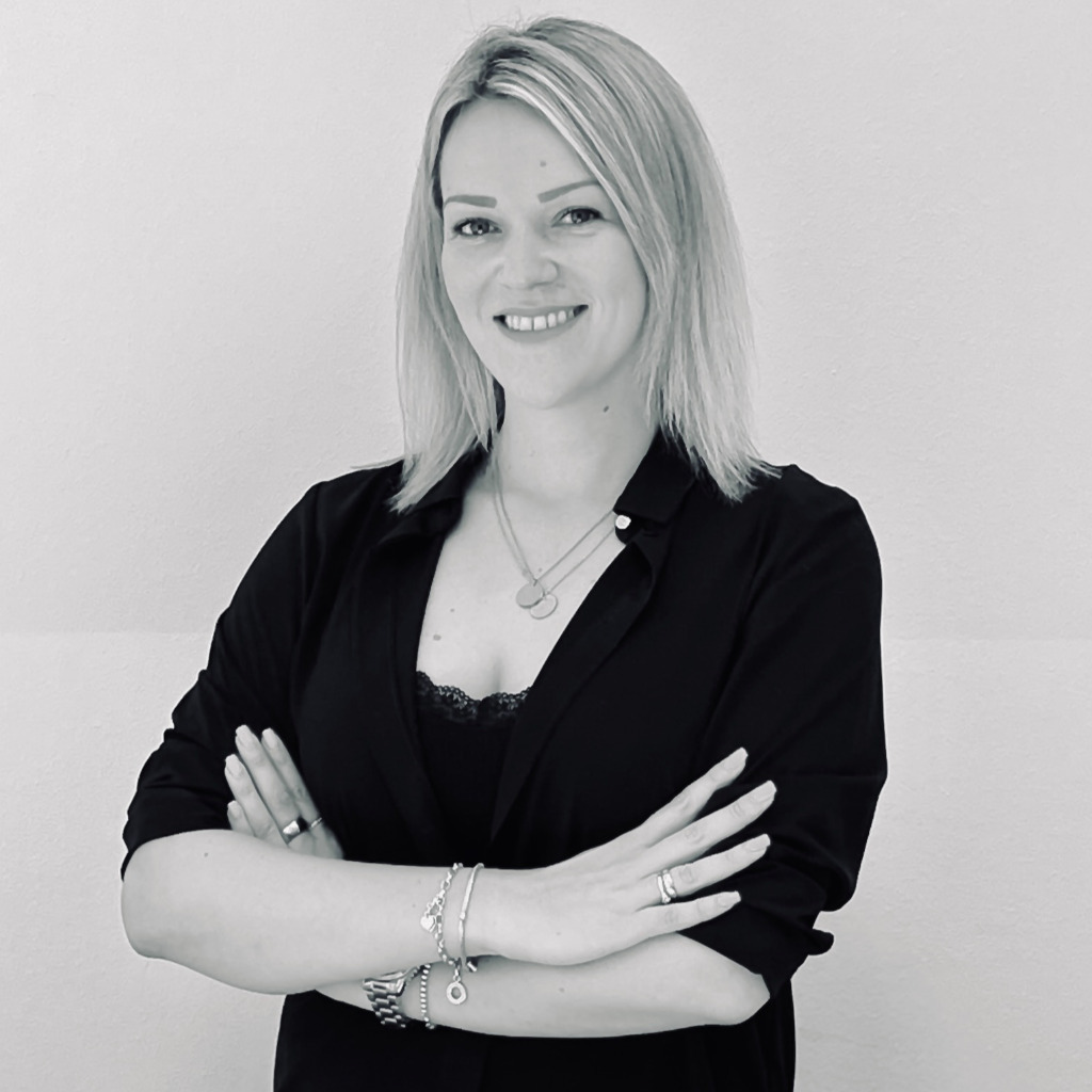 Tracy Matthies - Senior Recruiter - QRelation Management Team GmbH | XING