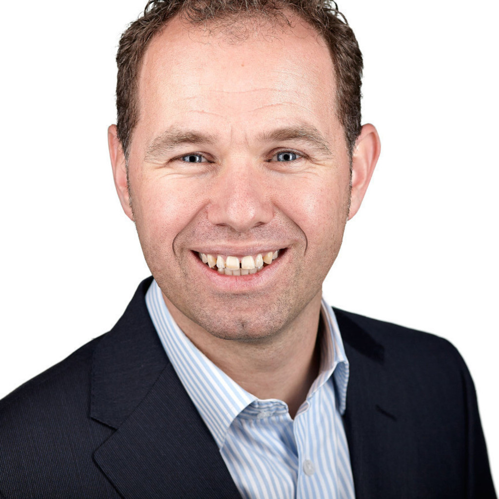 Dennis van den Bos - Managing Partner - EzpaS Consulting BV | XING