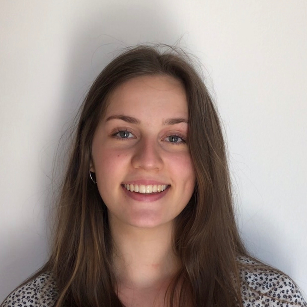 Sarah Spiegel's Instagram, Twitter & Facebook on IDCrawl