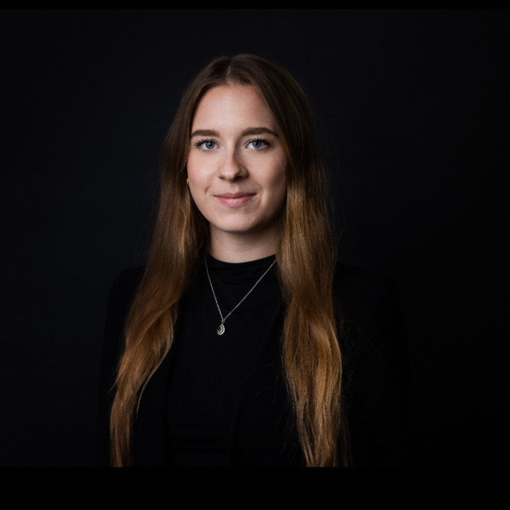 Mara Herr - Marketing Manager - Tenhil GmbH & Co. KG | XING