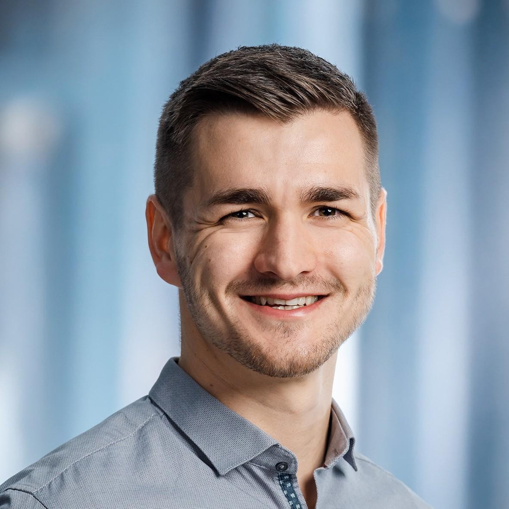 Nathanael Riegraf - Raumausstatter - Rolf Benz AG & Co. KG | XING