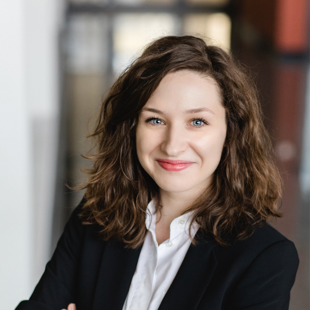 Natalie Ziegler - PR & Marketing Managerin International - Etienne ...