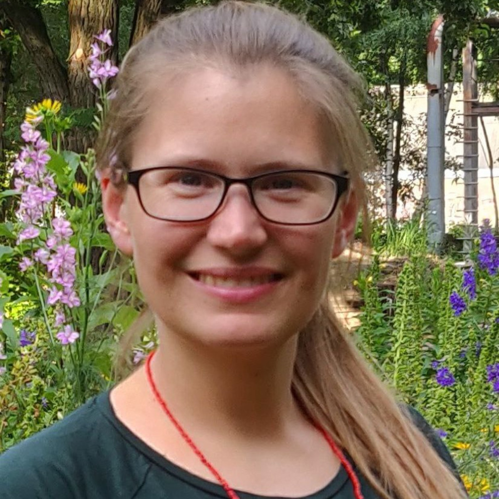 Sarah Krstic - Mitarbeiter Kundenservice - myToys Logistik GmbH | XING