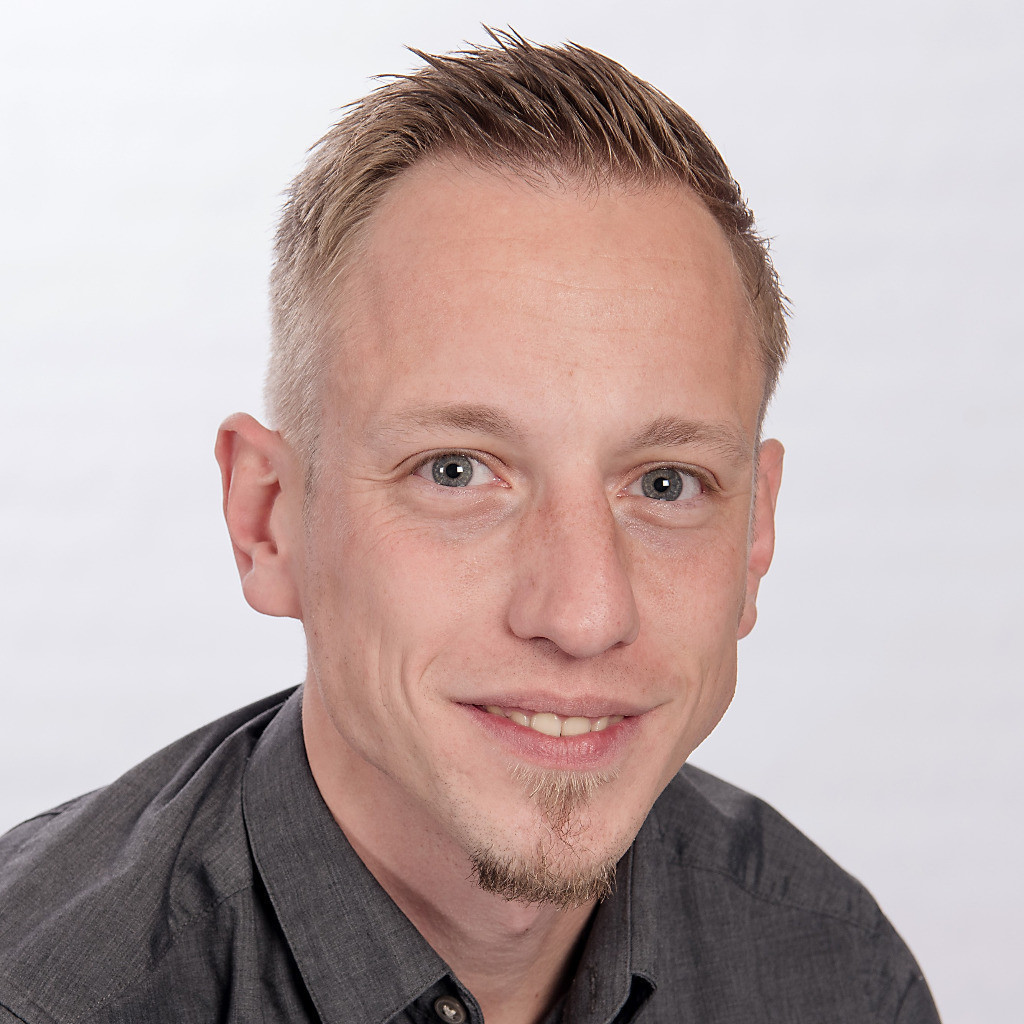 Hendrik Leeker - Service & Consulting - Connext GmbH | XING