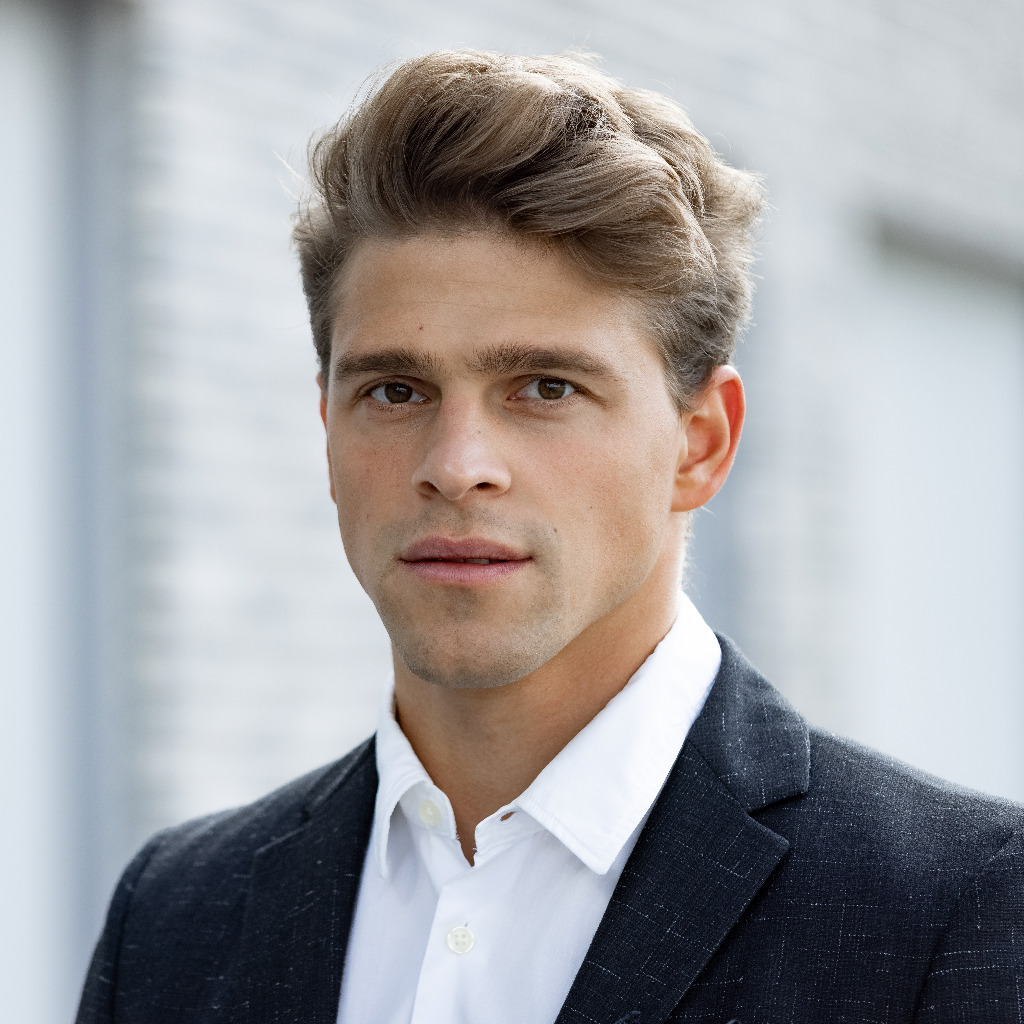 Fabian Fröhlich - Co-Founder bei 7 Plus Club - Offmarket Immobilien ...