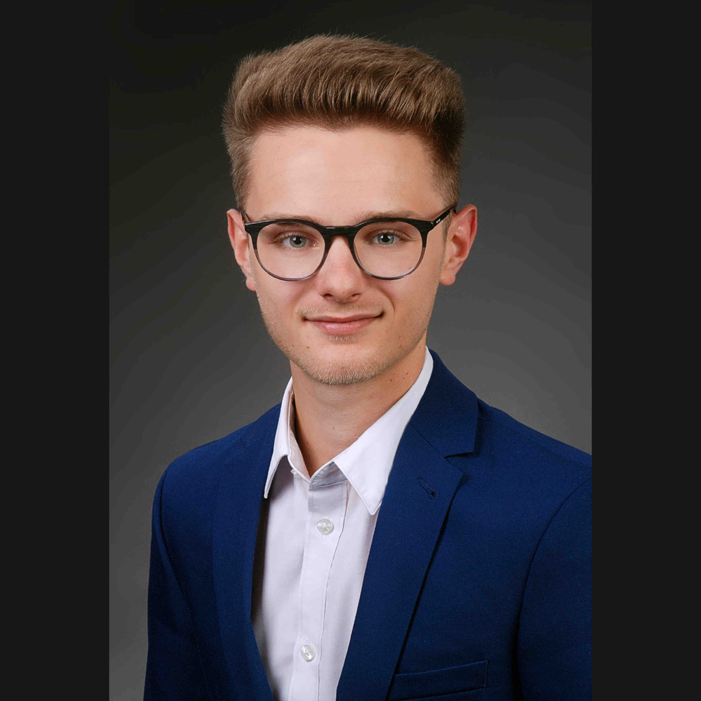 Tom Rüde - Kaufmann für Versicherungen und Finanzen - Sparkassen ...