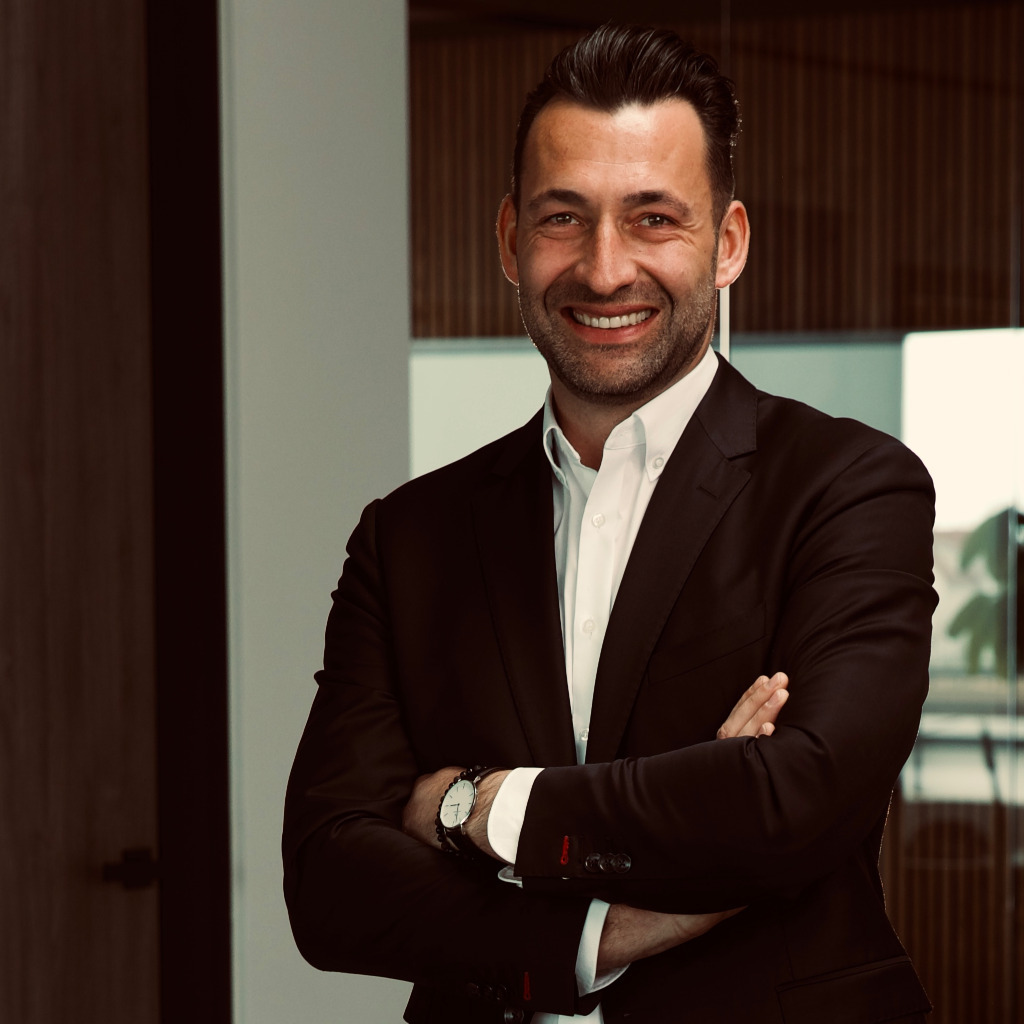 Christian Peter Colombo - Immobilienmakler - Peter Colombo Immobilien ...