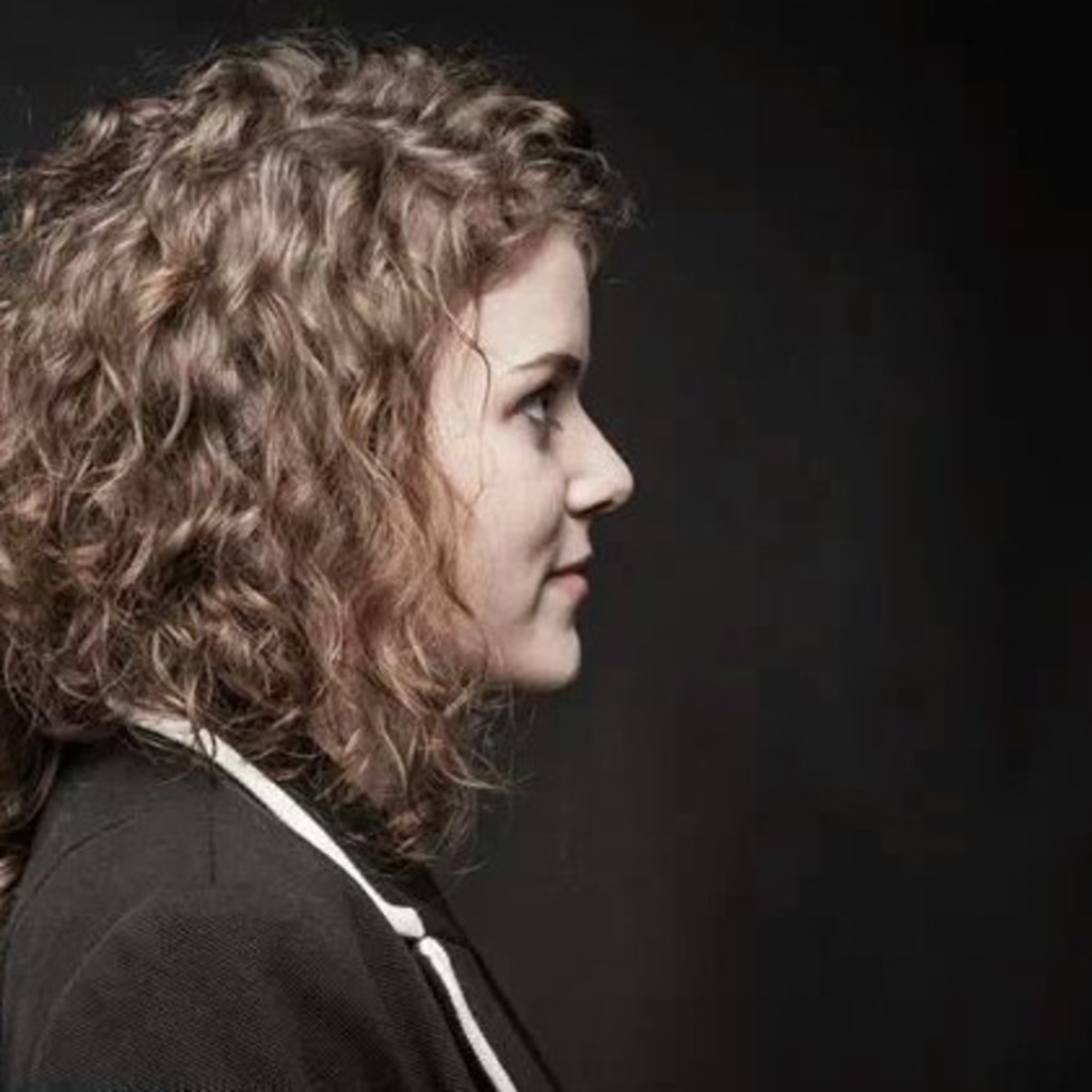 Natalie Schmitt - Teamleiterin kfm. Beteiligungsmanagement - VITRONIC ...