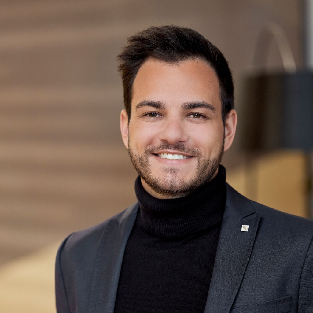 Jonathan Assouline - Manager - Schlecht und Partner | XING