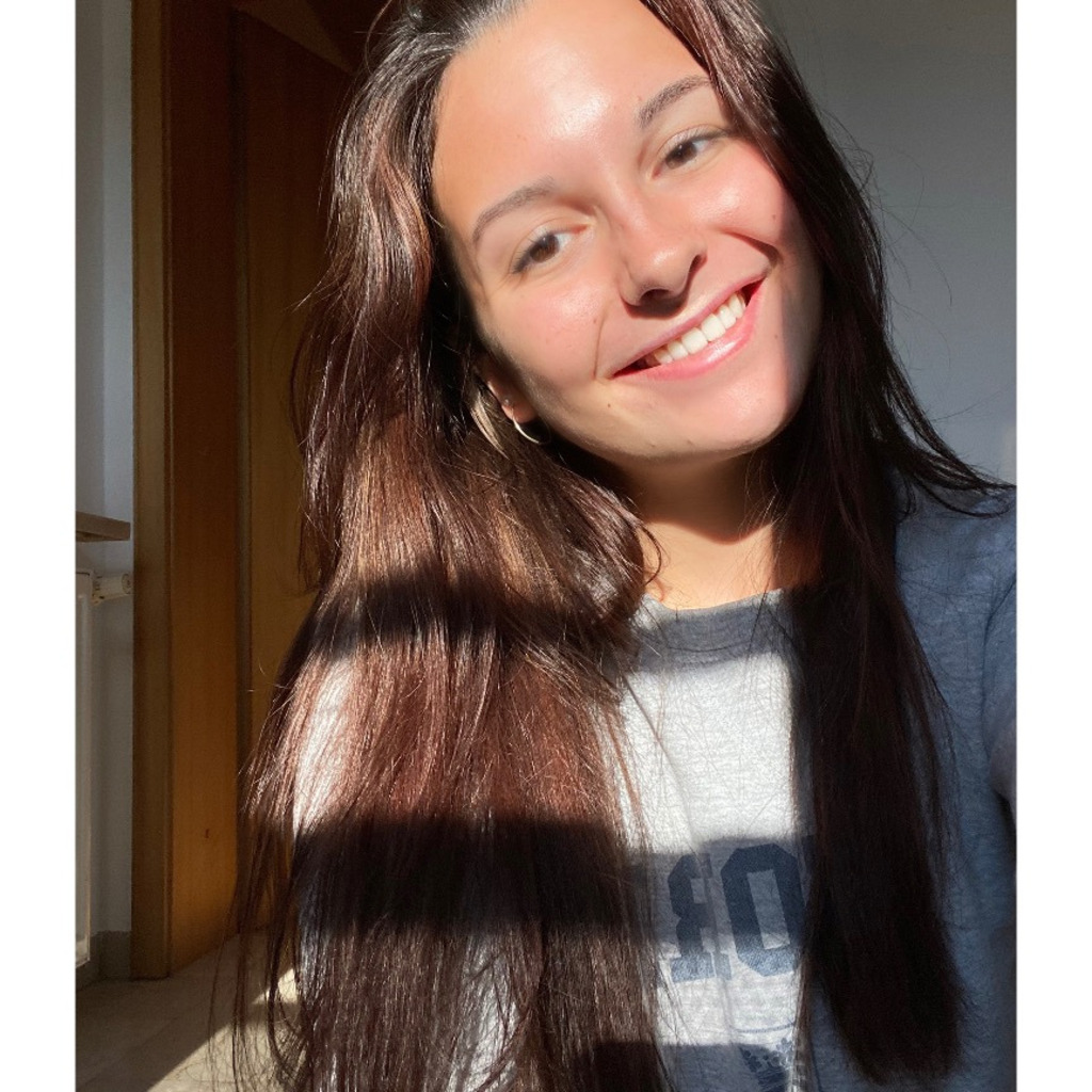 Julia Forstner's Instagram, Twitter & Facebook on IDCrawl