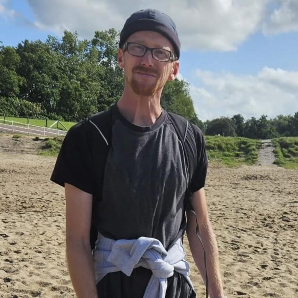 Martin Fey - Berufskraftfahrer - RWG Ammerland-OstFriesland eG | XING