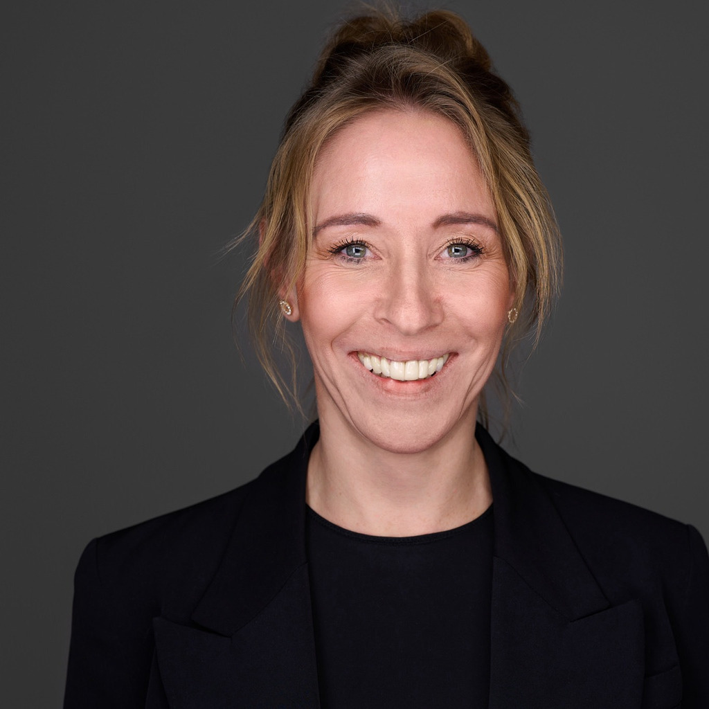 Janett Vilter - Assistenz Geschäftsleitung & Vertrieb - SkillTops | XING