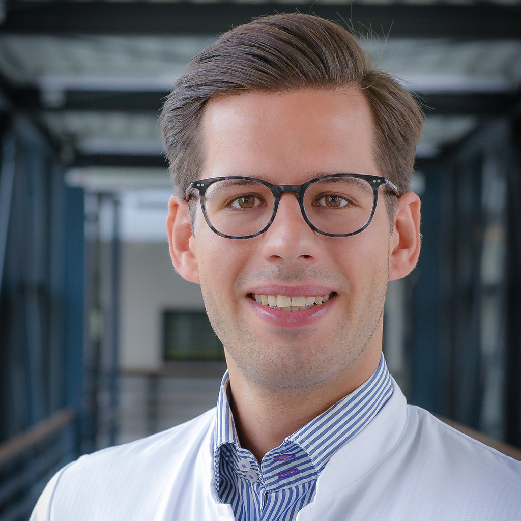 Dr. Johannes Döscher - Stellvertretender Klinikdirektor und leitender ...