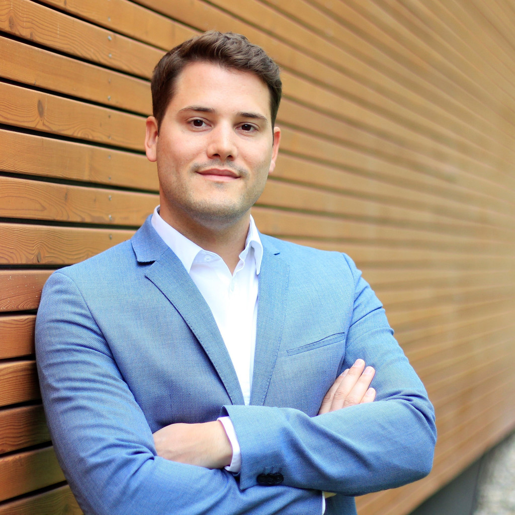 Dennis Merkel - Interne Kommunikation - IBM Digital Business Group ...