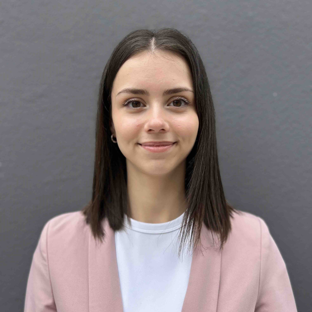 Nora Schneider - Internationales Management - Otto-von-Guericke-Universität Magdeburg | XING