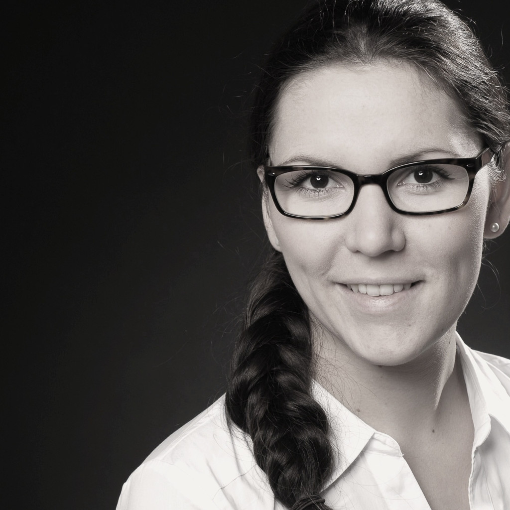 Anja Friedrich - Qualitätsingenieurin - Folienwerk Wolfen GmbH | XING