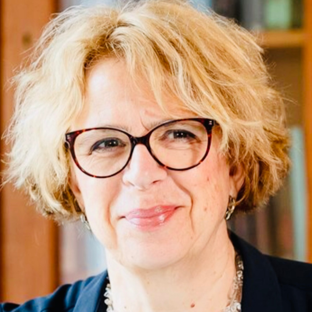 Simone Kirlew's Instagram, Twitter & Facebook on IDCrawl