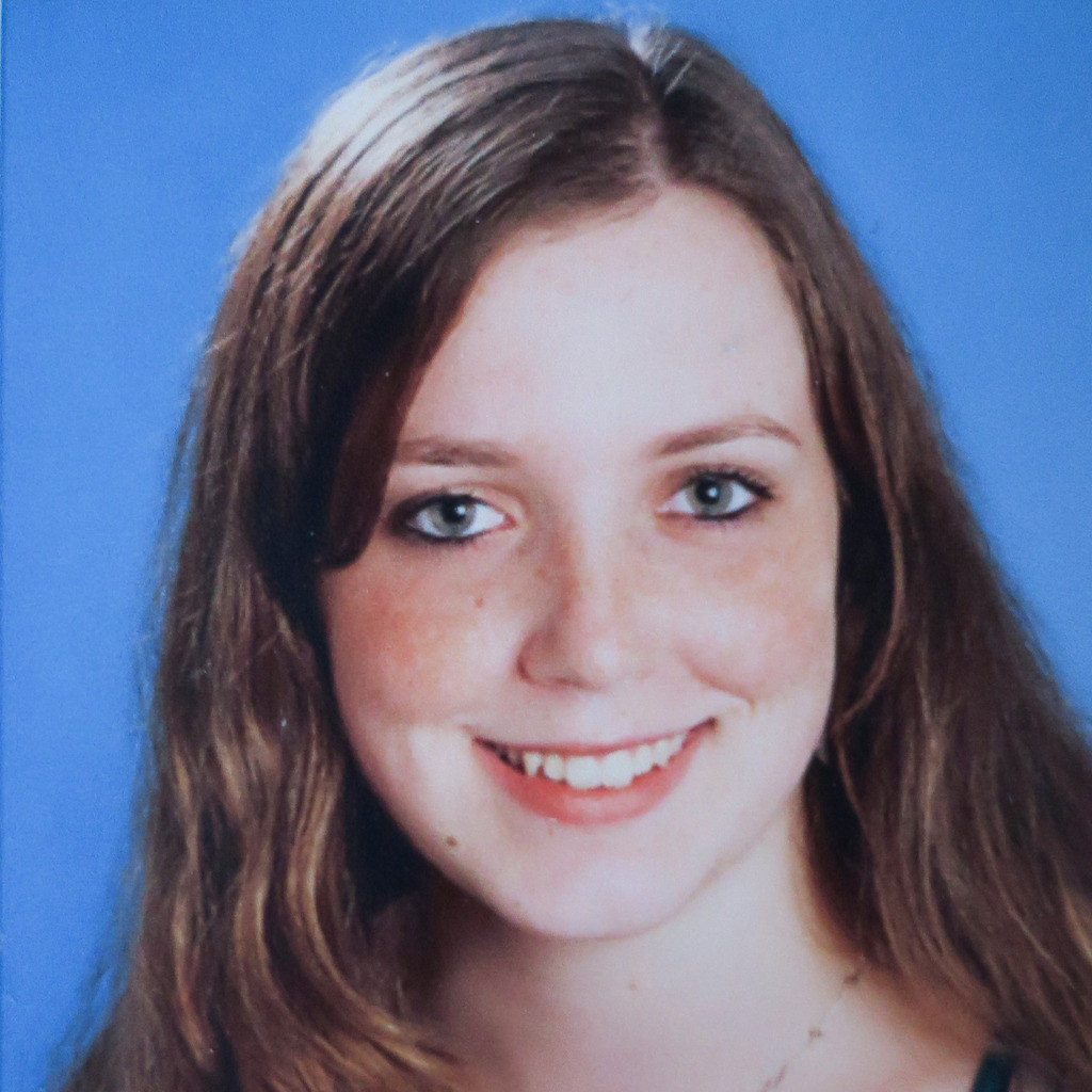 Anna Scherf - Assistenz im Bereich Mediengestaltung und Marketing ...