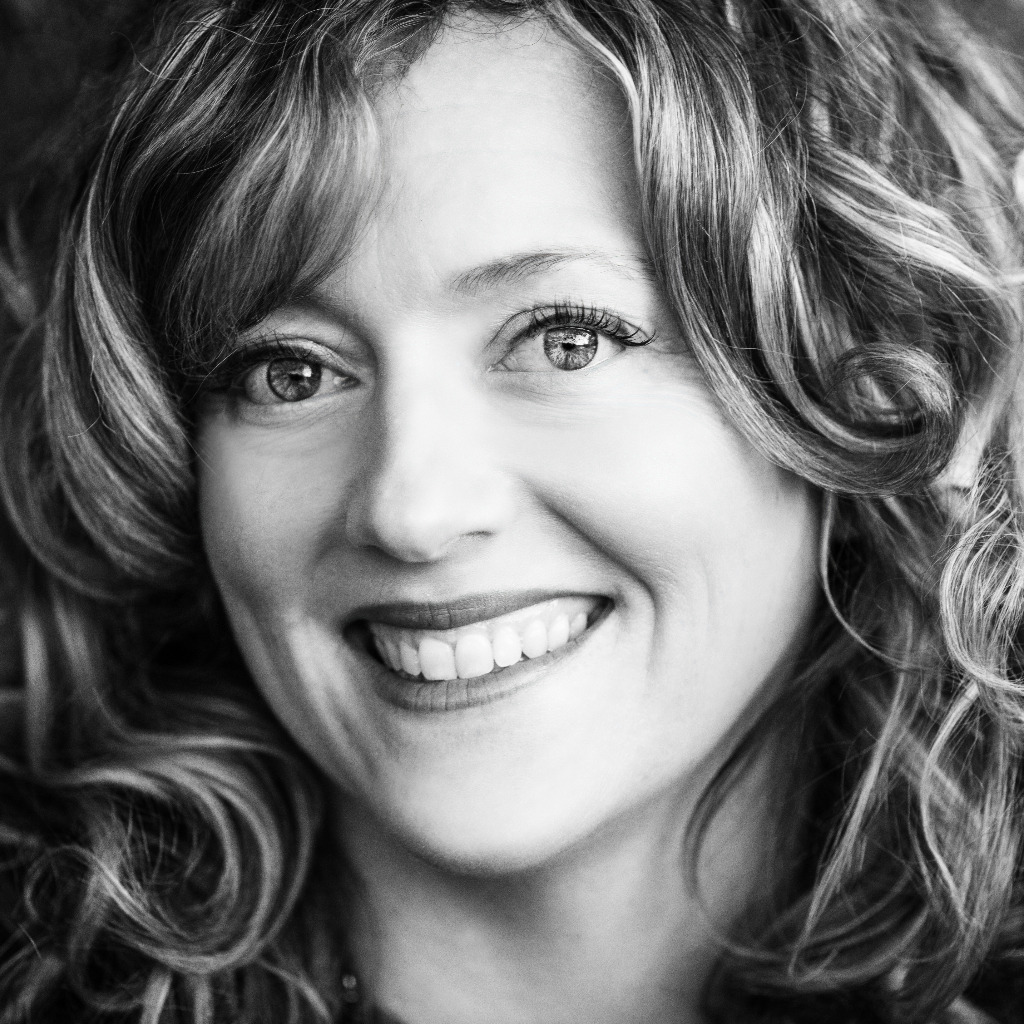 Stephanie Bollenbach - Vertriebsmitarbeiterin - —- | XING