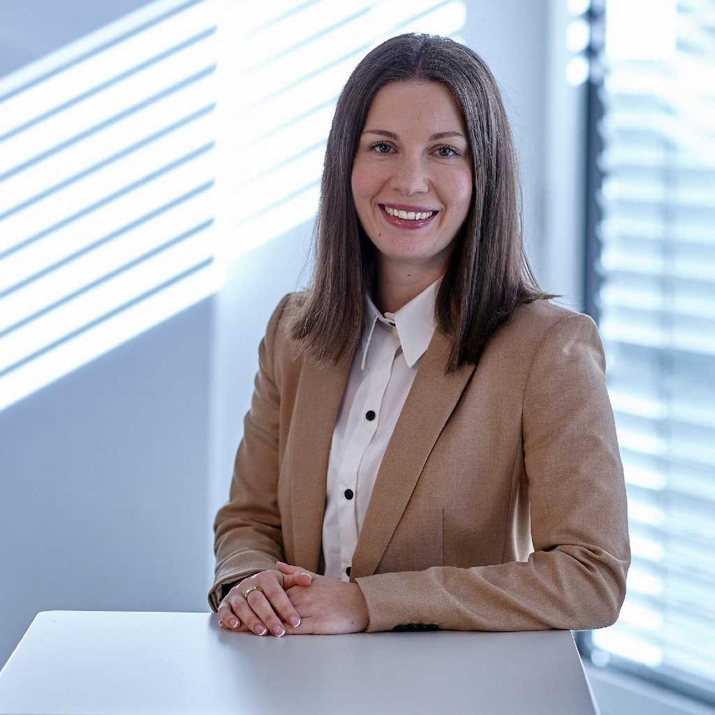 Jennifer Lühn - Broking Operator Real Estate - Willis Towers Watson ...