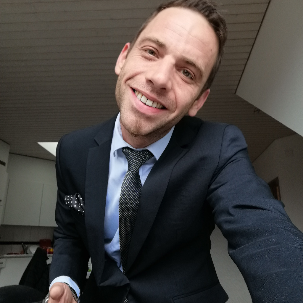 Urs Brunner - Leiter Schadenmanagement / Mandatsleiter ...