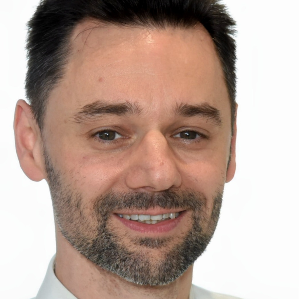 Dr. Michael Scharpf - Umwelt und Sicherheit - EMS Chemie | XING