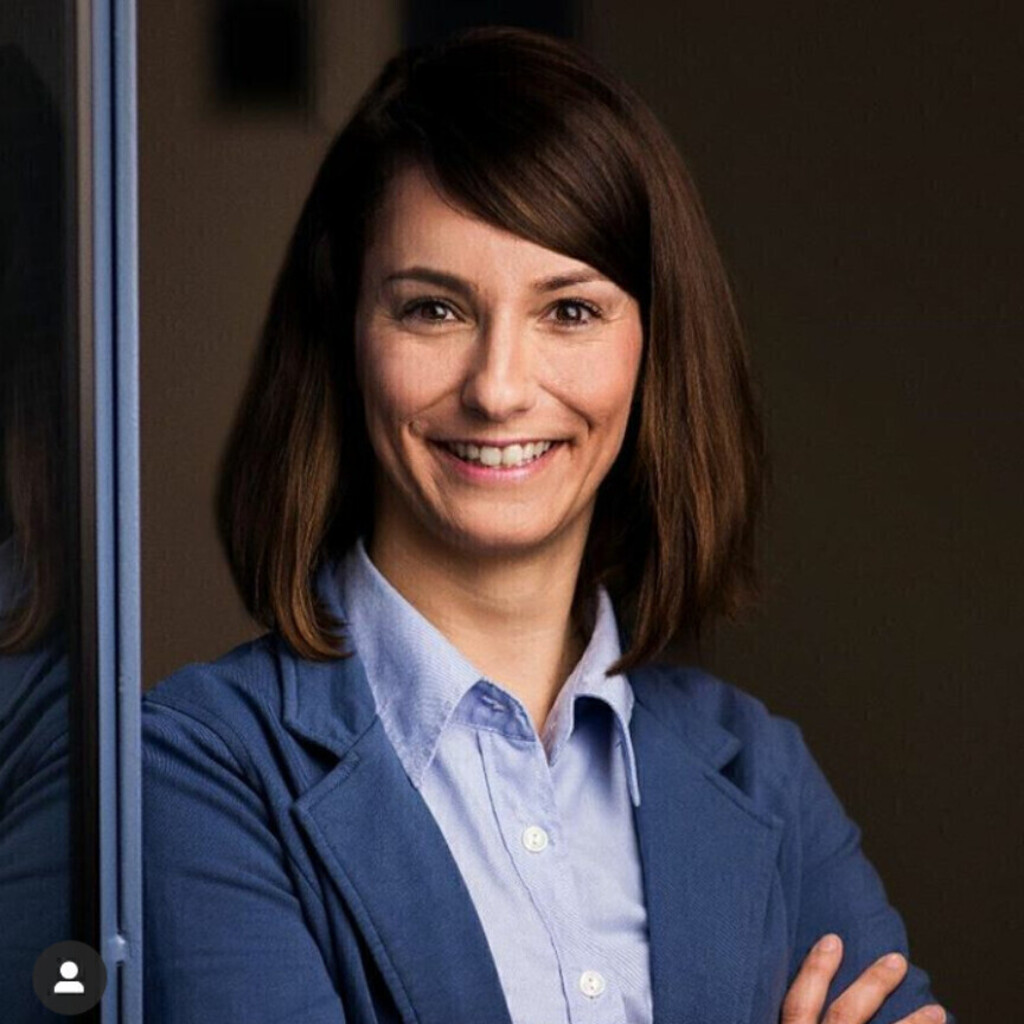 Stephanie Becker's Instagram, Twitter & Facebook on IDCrawl