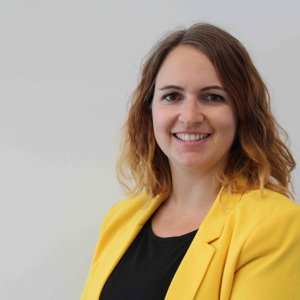 Sabrina Meister - Produktmanagerin Pendlerverkehr und Tarifverbunde ...