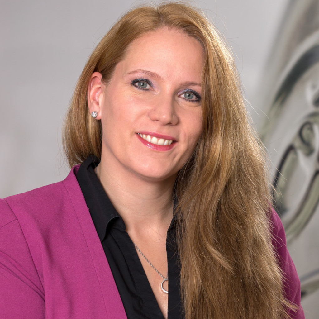 Julia Zimmermann - Business Coordinator - Coca-Cola GmbH | XING