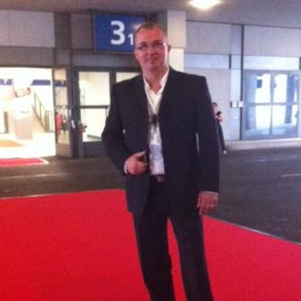 Nick Daniel - CEO - MANAX connect GmbH | XING