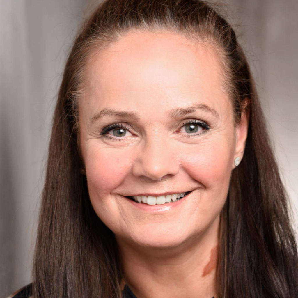 Sandra Busch - Asset Manager Tenant Relations Ausland - Union ...