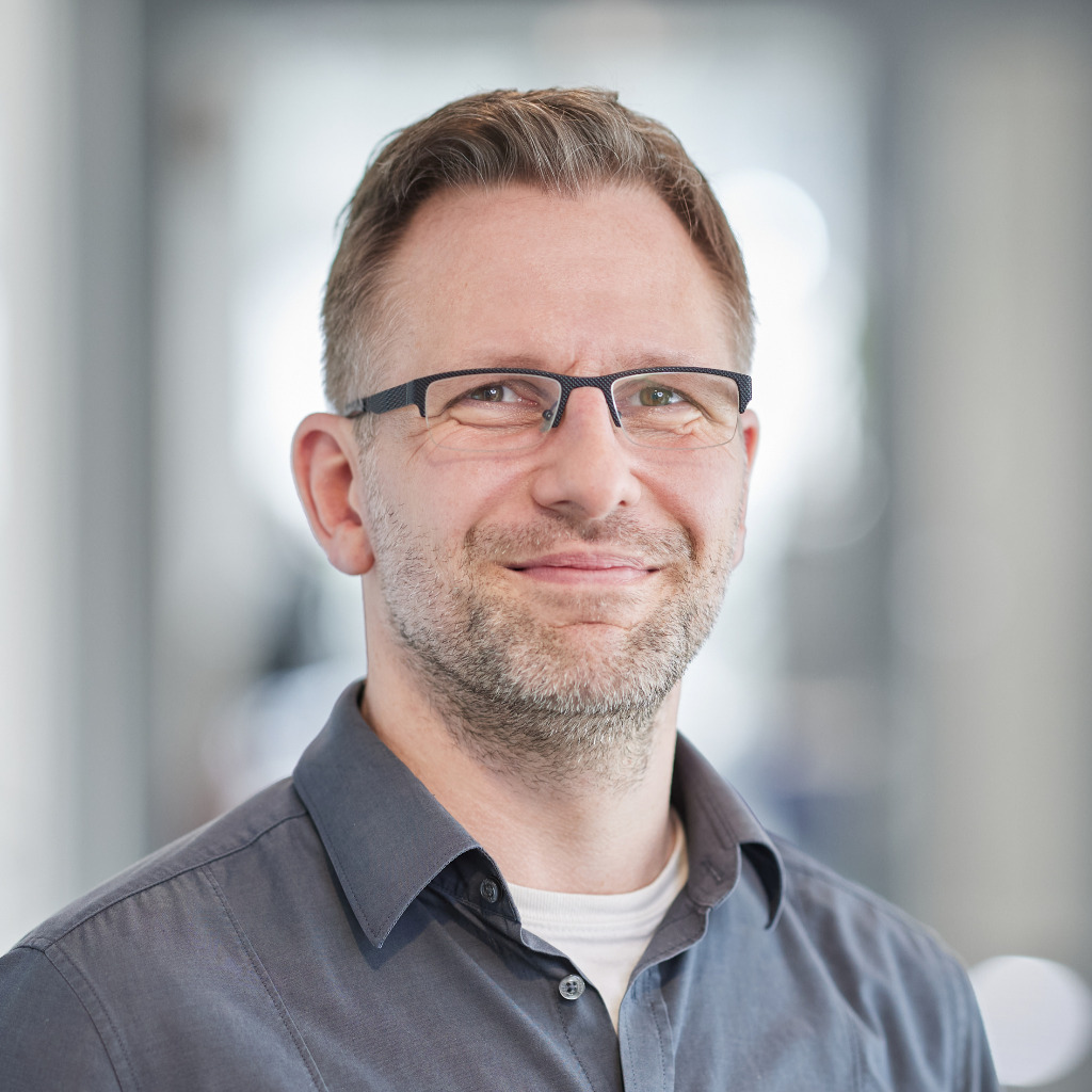 Roland Rissel - Senior Expert Corporate Communication/PR - Woolworth ...