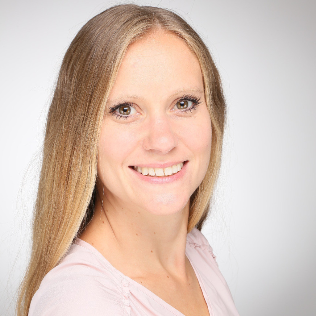 Andrea Kern's Instagram, Twitter & Facebook on IDCrawl