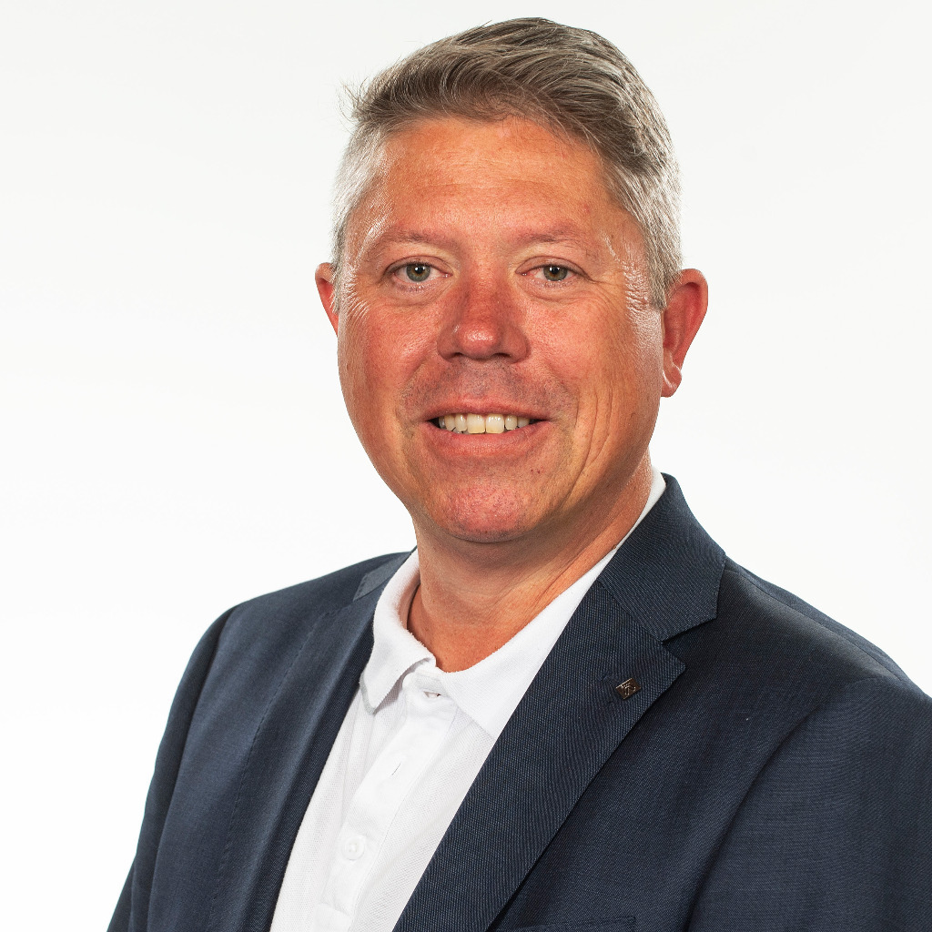 Alexander Kern's Instagram, Twitter & Facebook on IDCrawl