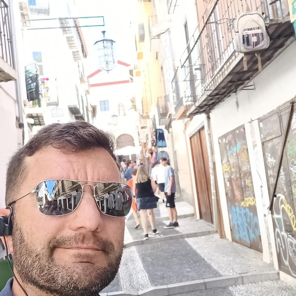 Javier Cruz - Front Desk Receptionist - Hoteles Elba | XING