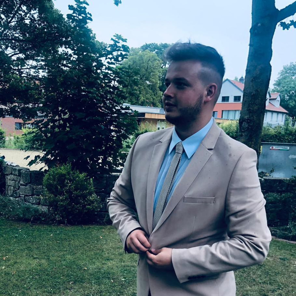 Tim Sebastian - Versicherungsspezialist - AIA AG - Berufshaftpflicht ...