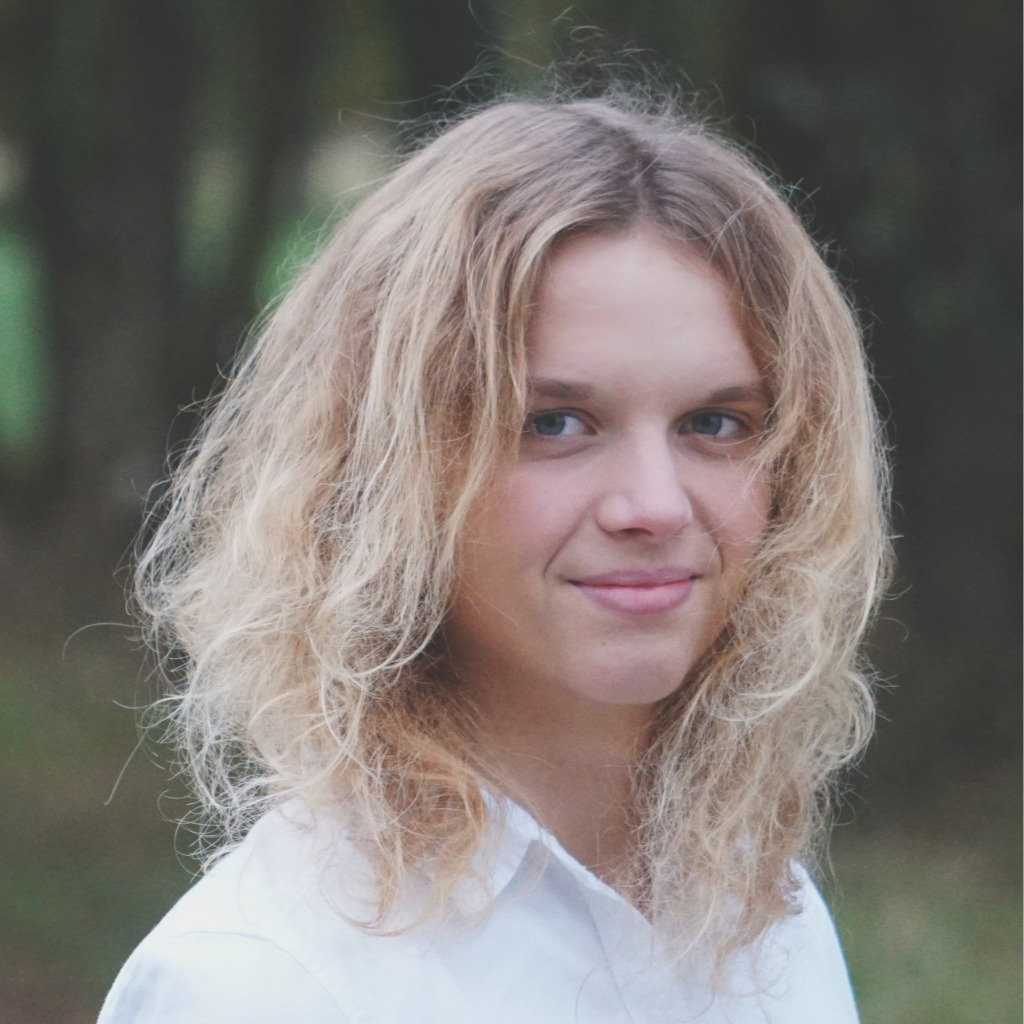 Lena Otto - PR-Volontärin - artistravel | XING