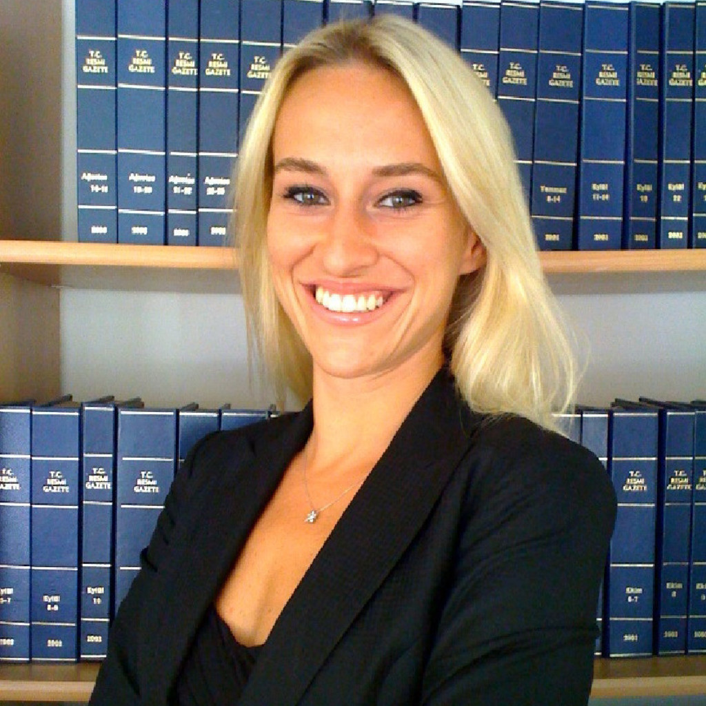 Seda von Bieberstein - Corporate Lawyer - Rosenblatt&Company | XING