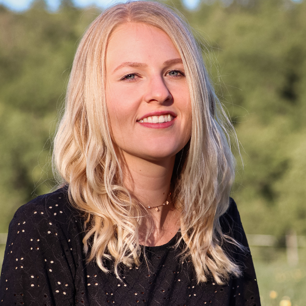 Vanessa Rapp's Instagram, Twitter & Facebook on IDCrawl