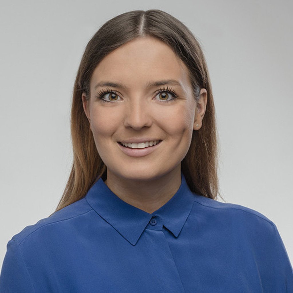 Julia Hoffmann - Team Koordinatorin Venturing und Prototyping - ANWR Media GmbH | XING