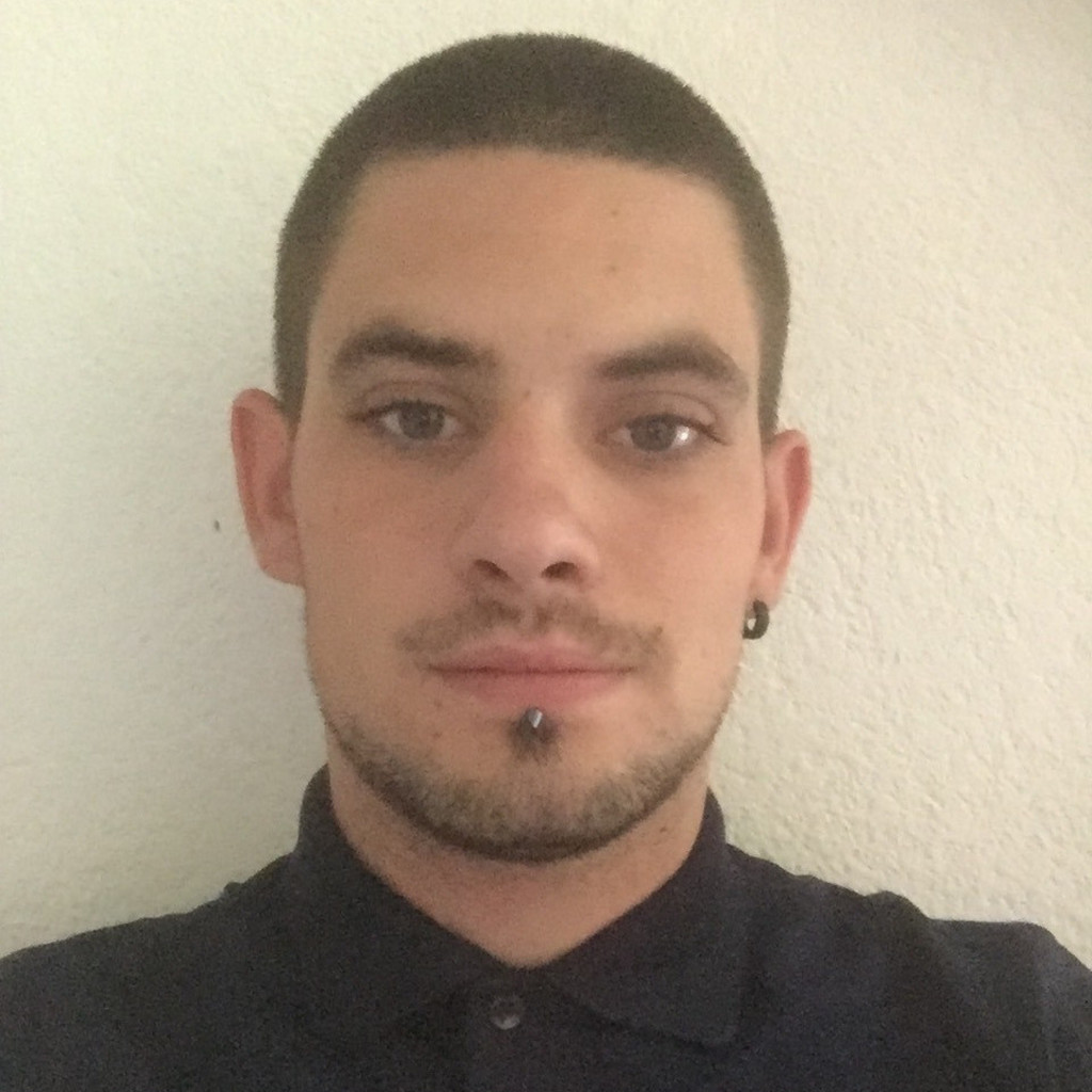 Max Frank - Gestionnaire du commerce de détail - POLO Motorrad und ...