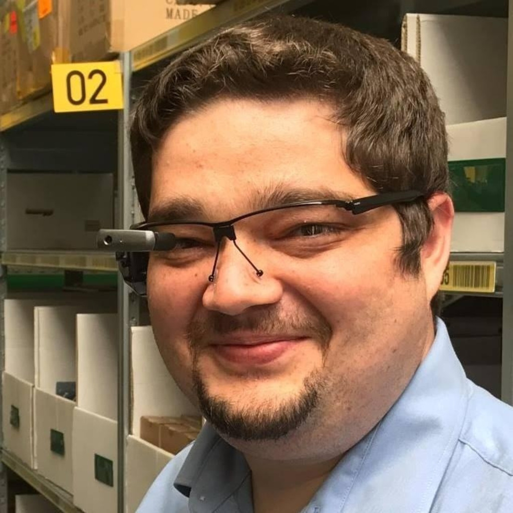 Christian Menn - Leitung IT Workplace Management / IT Service Desk ...