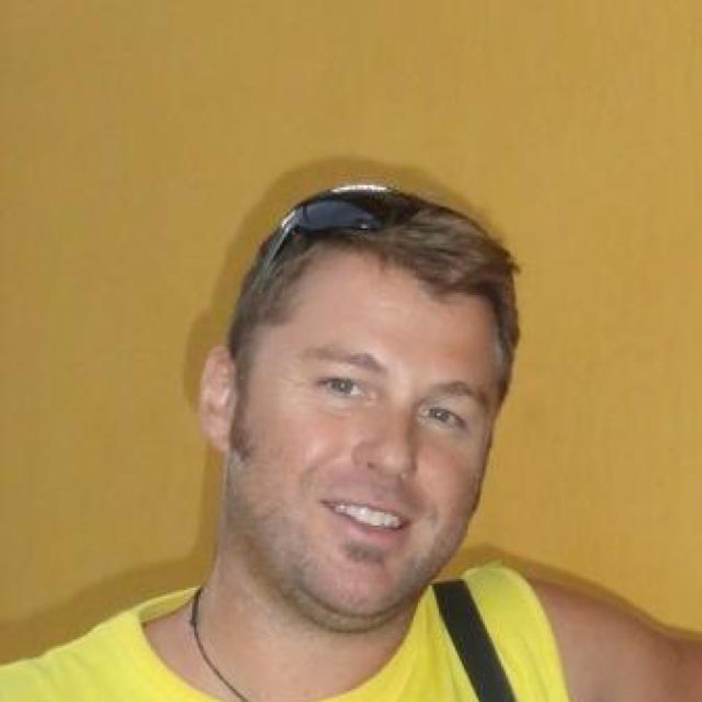 Roman Hauri: Ausbildung und Berufserfahrung | XING